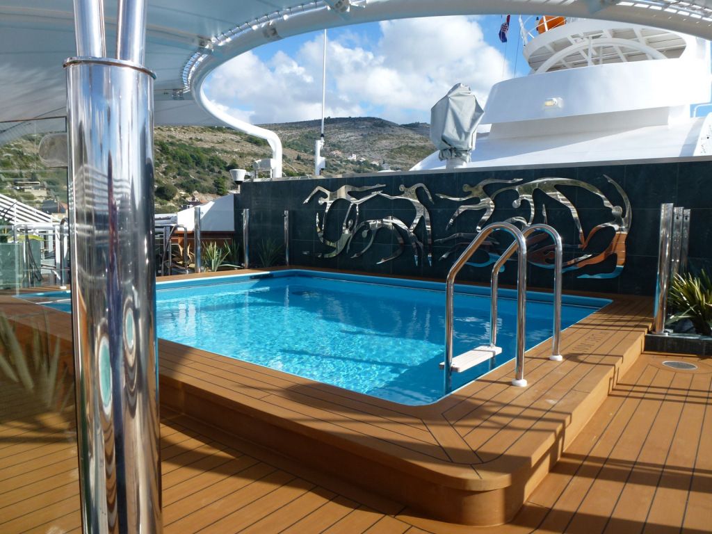 Is Infinity Pool for Adults Only on Divina - MSC Cruises - Cruise ...