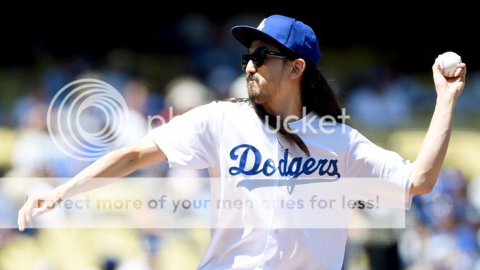 Steve Aoki Throws Ceremonial First Pitch And Cake At Dodgers Game ...