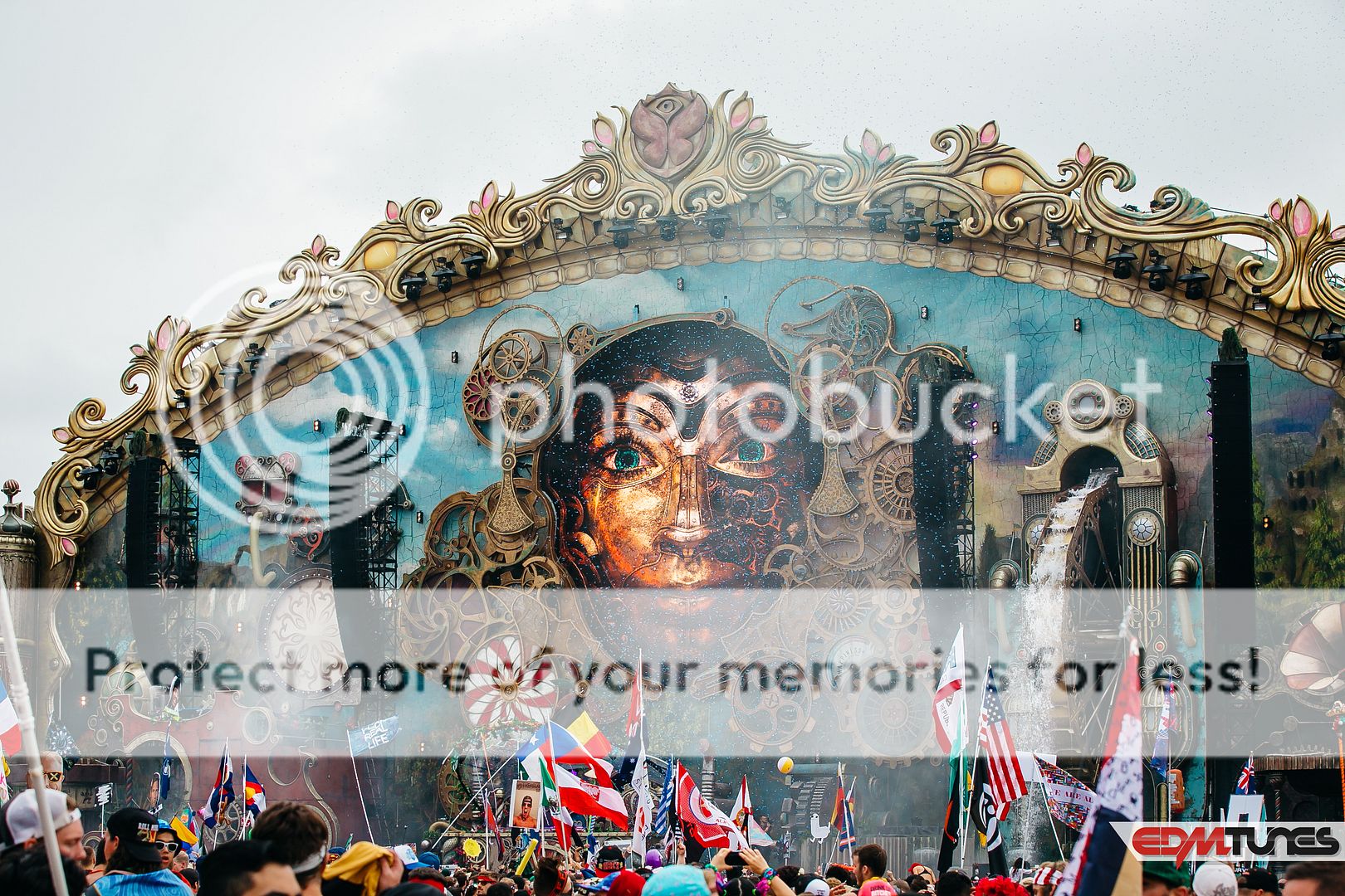 TomorrowWorld Parties Onward Despite Extensive Rains - EDMTunes