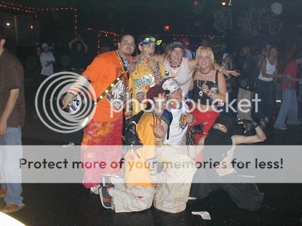 Evolution Of Rave Fashion: From Disco To Daisy Carnivals - EDMTunes